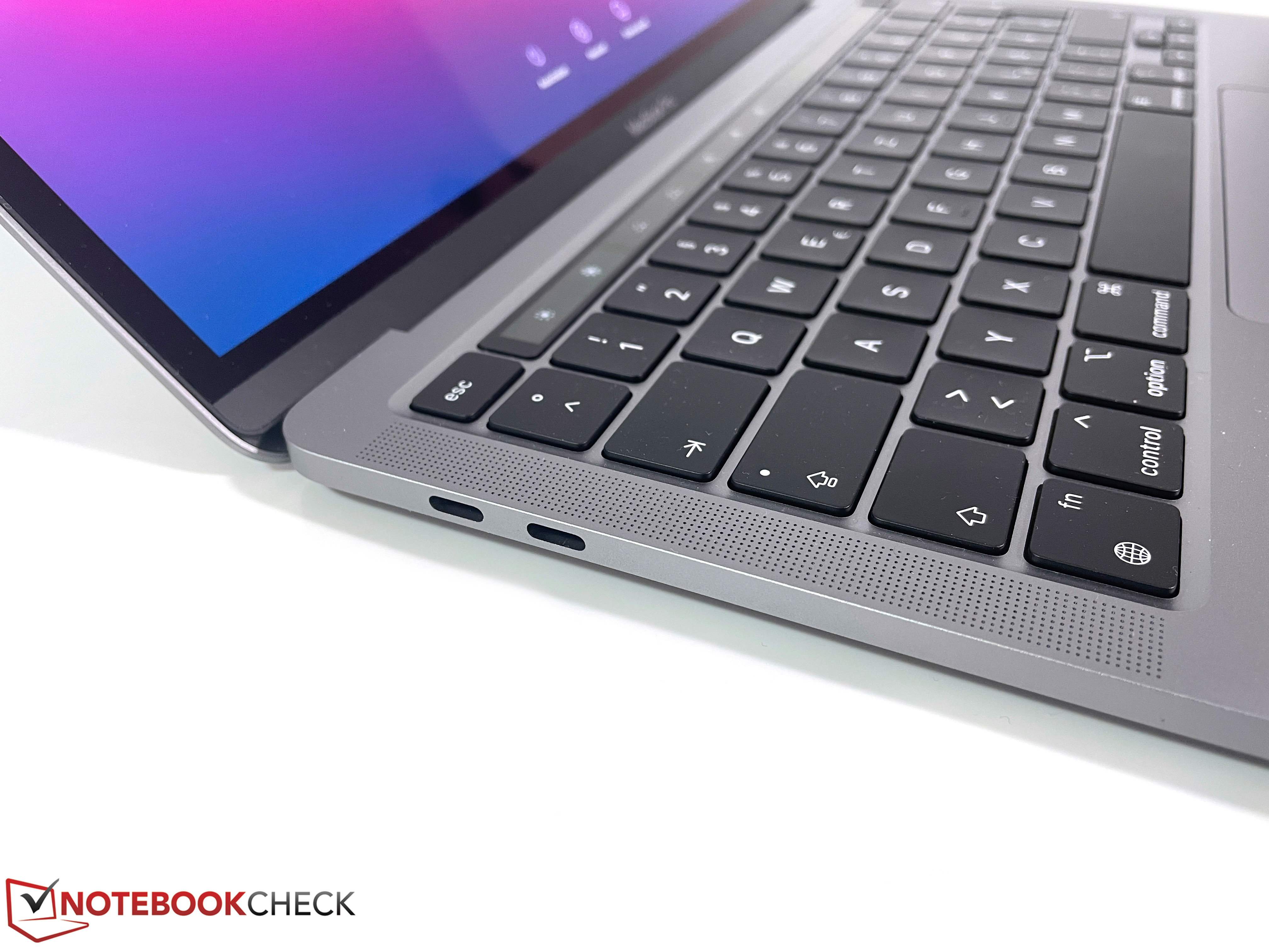 Recensione del Laptop Apple MacBook Pro 13 2020: L'entry-level Pro ...