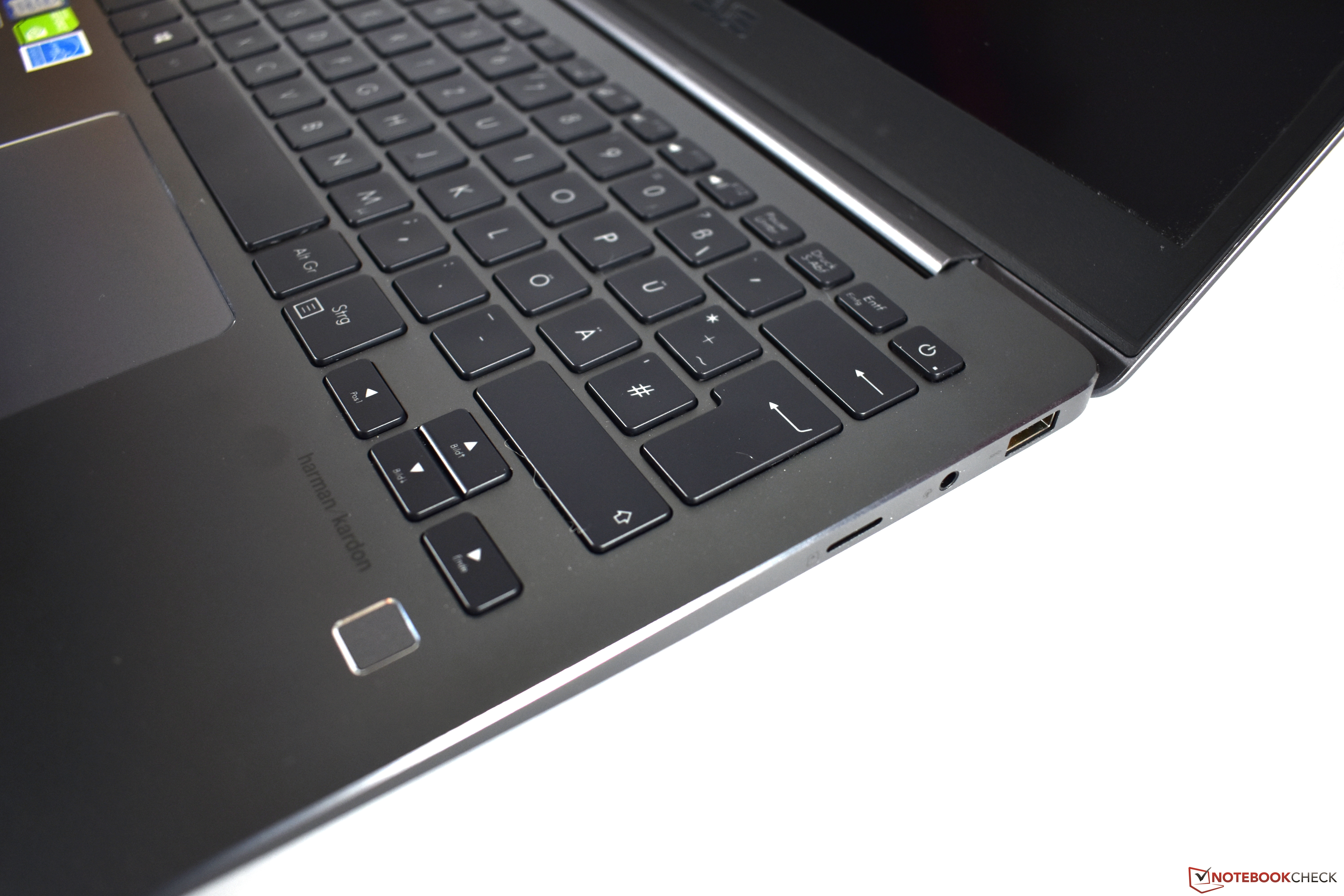 Recensione breve del laptop Asus ZenBook 13 UX331UN (i7-8550U, MX150 ...