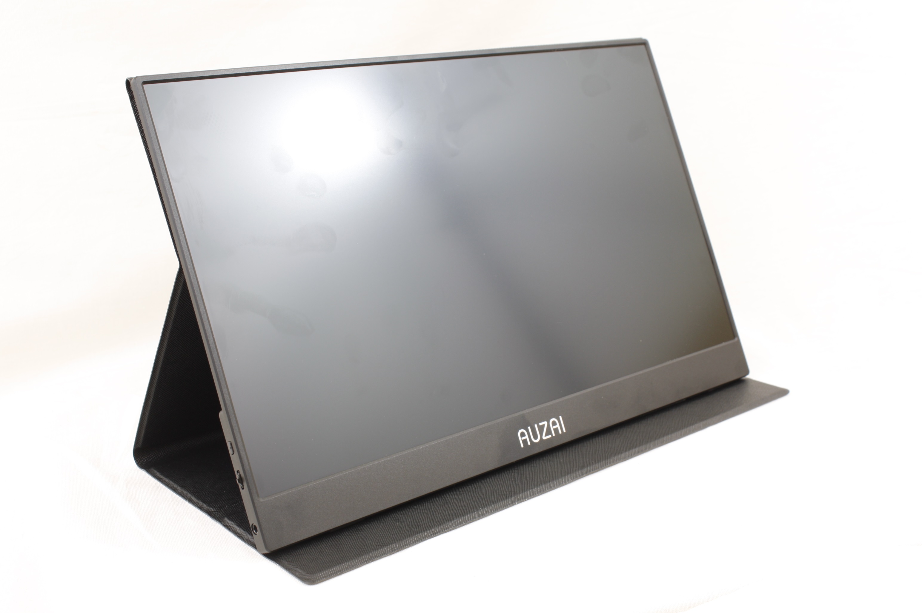 Recensione del Monitor Portatile Auzai ME16Z01: leggero e flessibile ...