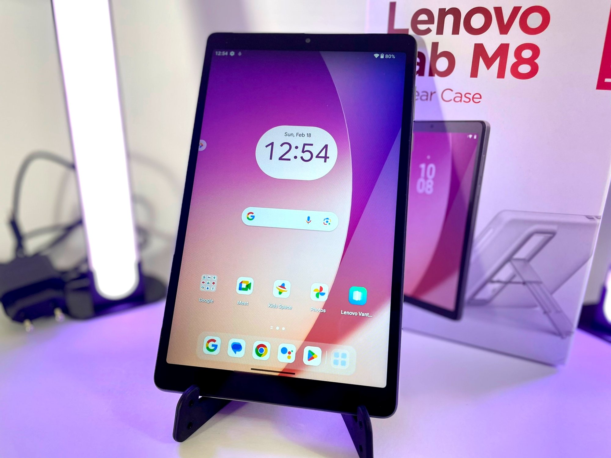 Recensione del Lenovo Tab M8 (Gen 4) 2024 - Un mini tablet con una ...