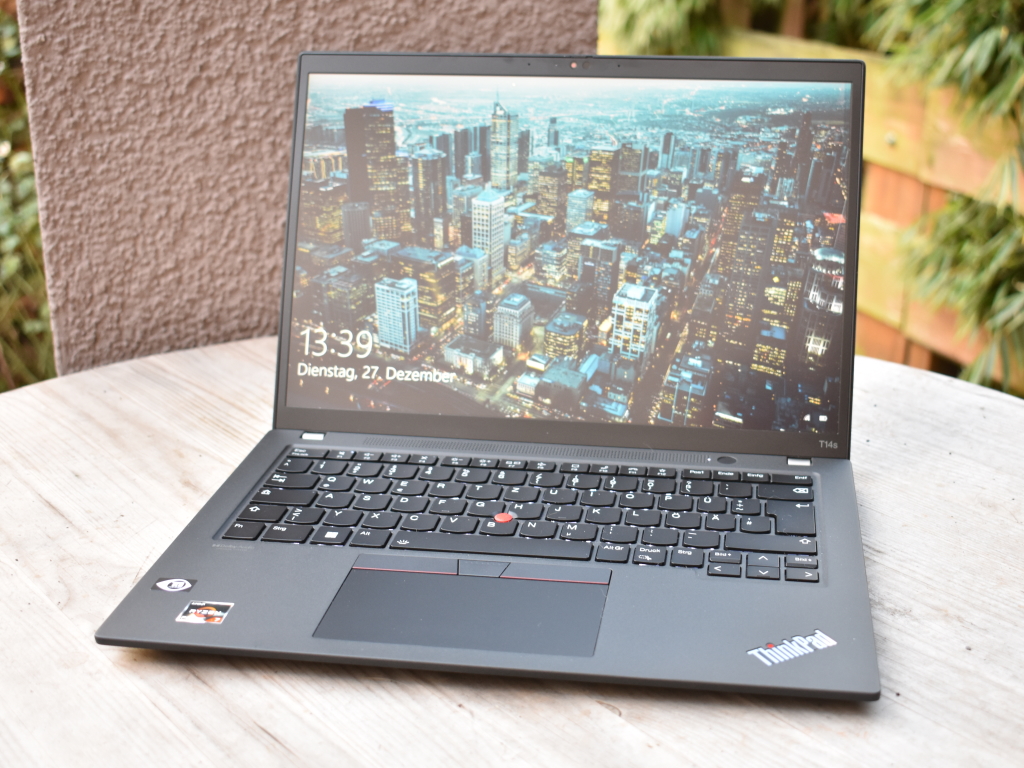 Recensione del portatile Lenovo ThinkPad T14s G3 AMD: Un animale da ...