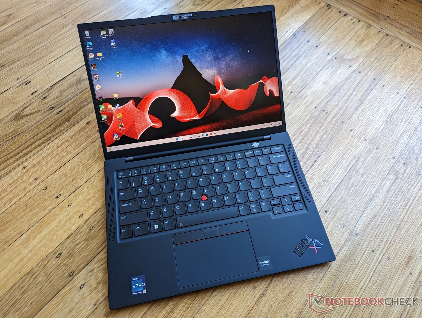 Recensione del portatile Lenovo ThinkPad X1 Carbon Gen 10: Core i7 ...