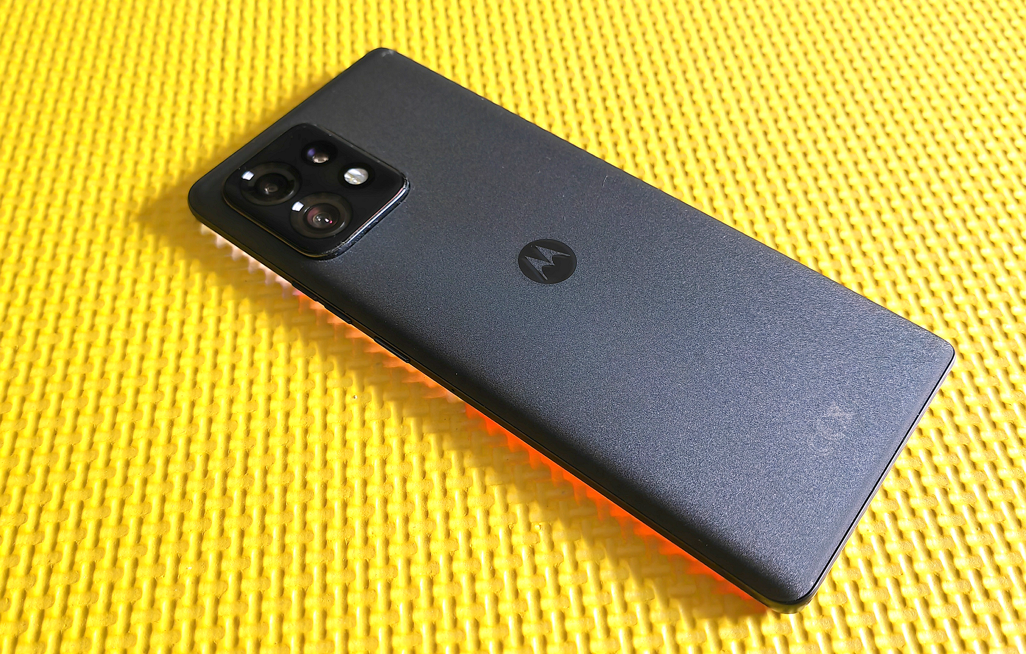 Recensione del Motorola Edge 40 Pro: Smartphone di fascia alta con ...
