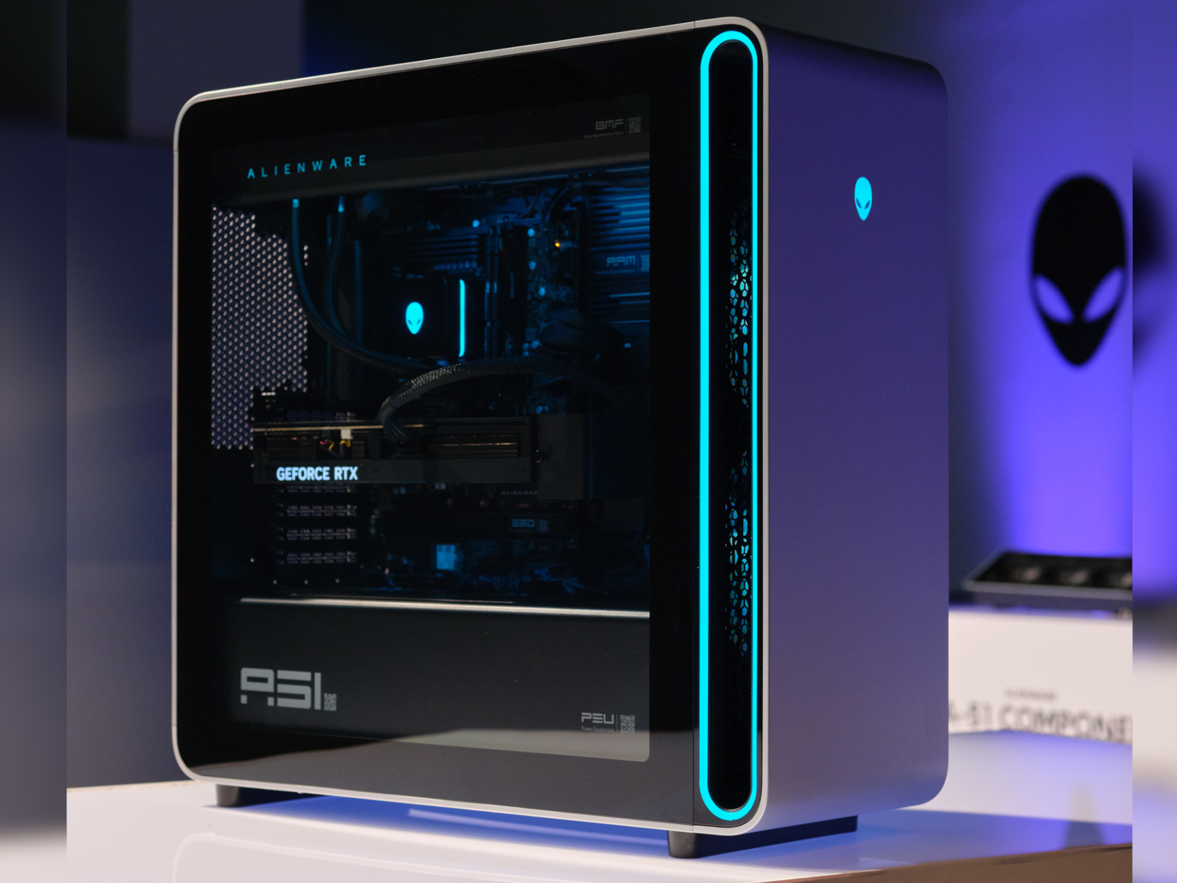 Il nuovo desktop di gioco Alienware Area-51 racchiude la potente GPU ...