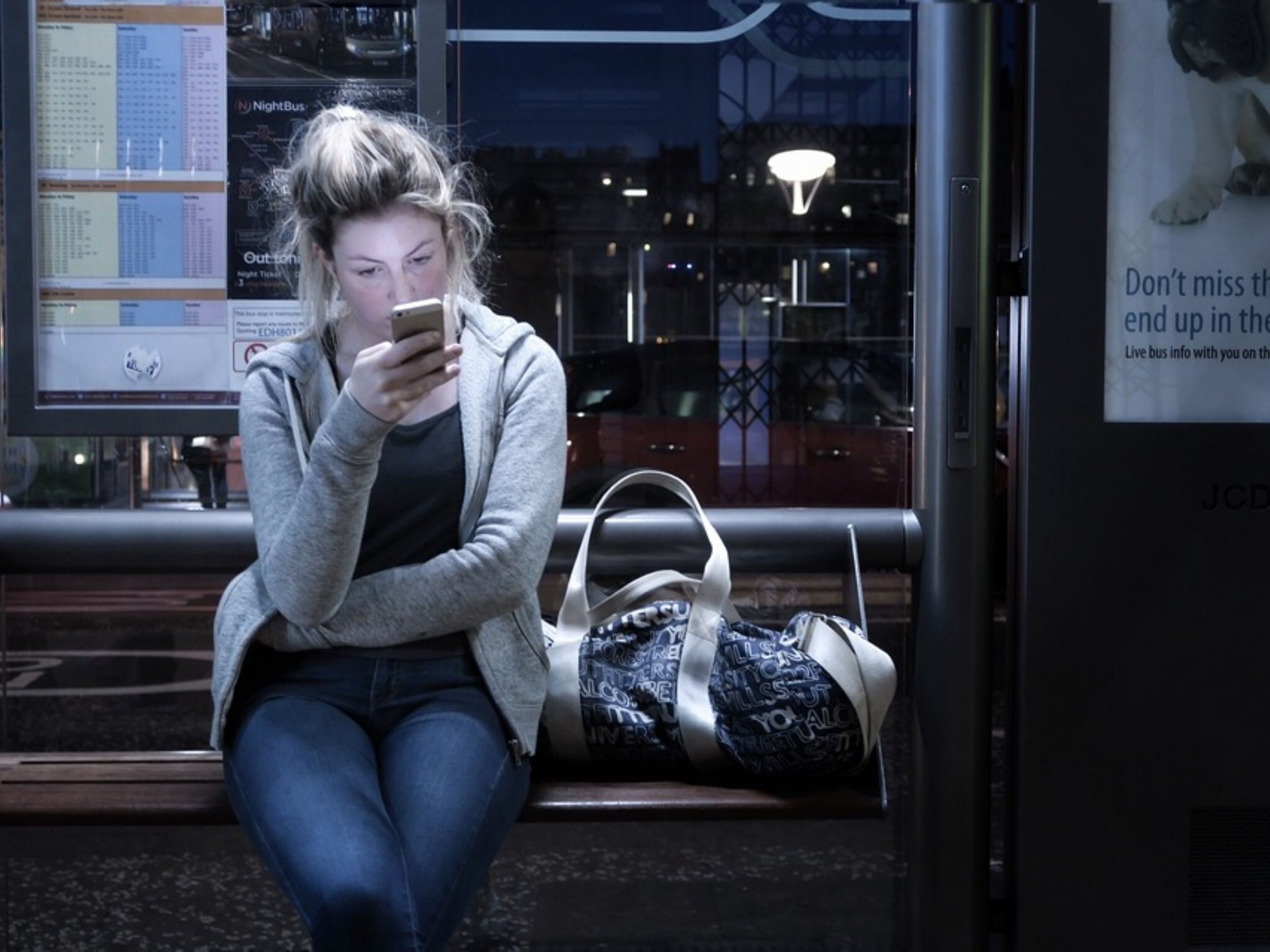 "Sei morto?" - Un'app lugubre ma cruciale sale in cima alle classifiche ...