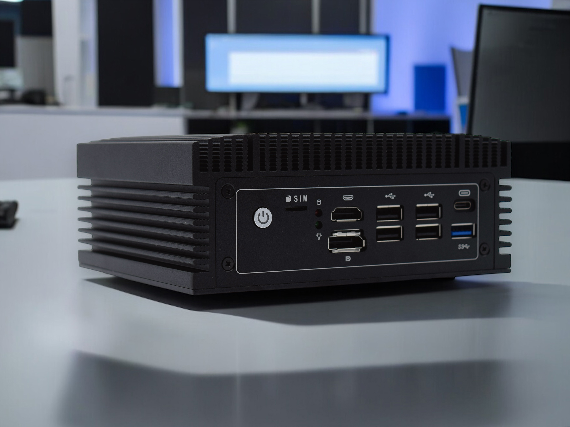 Recensione del Newsmay AC8F-POE: Un mini PC con supporto PoE e Intel ...
