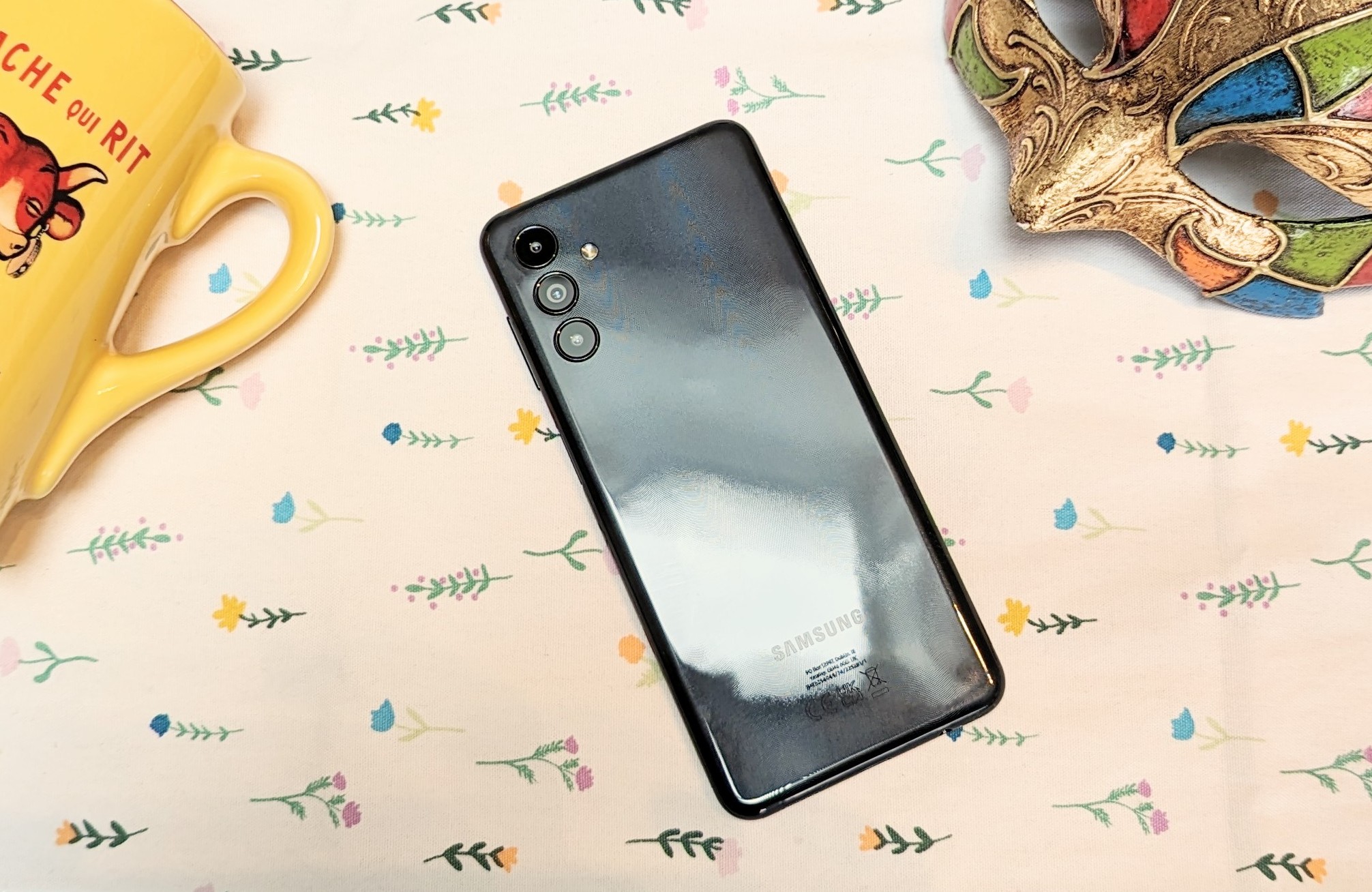 Recensione dello smartphone Samsung Galaxy A04s - Telefono economico ma ...