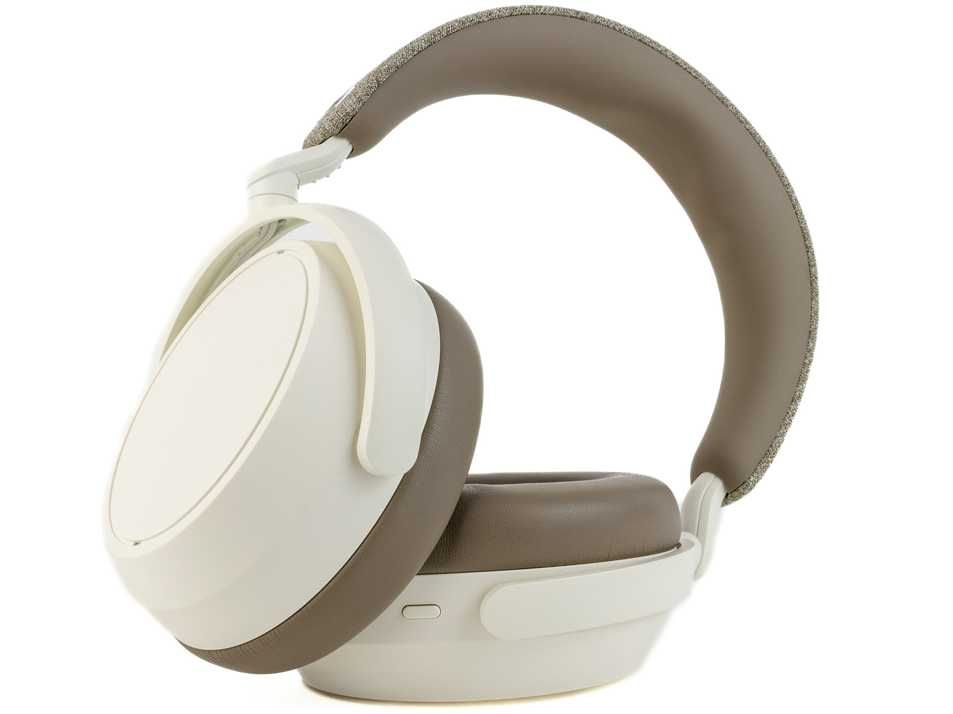 Recensione delle Sennheiser Momentum 4 Wireless: potenti cuffie over-ear con ANC - Notebookcheck.it