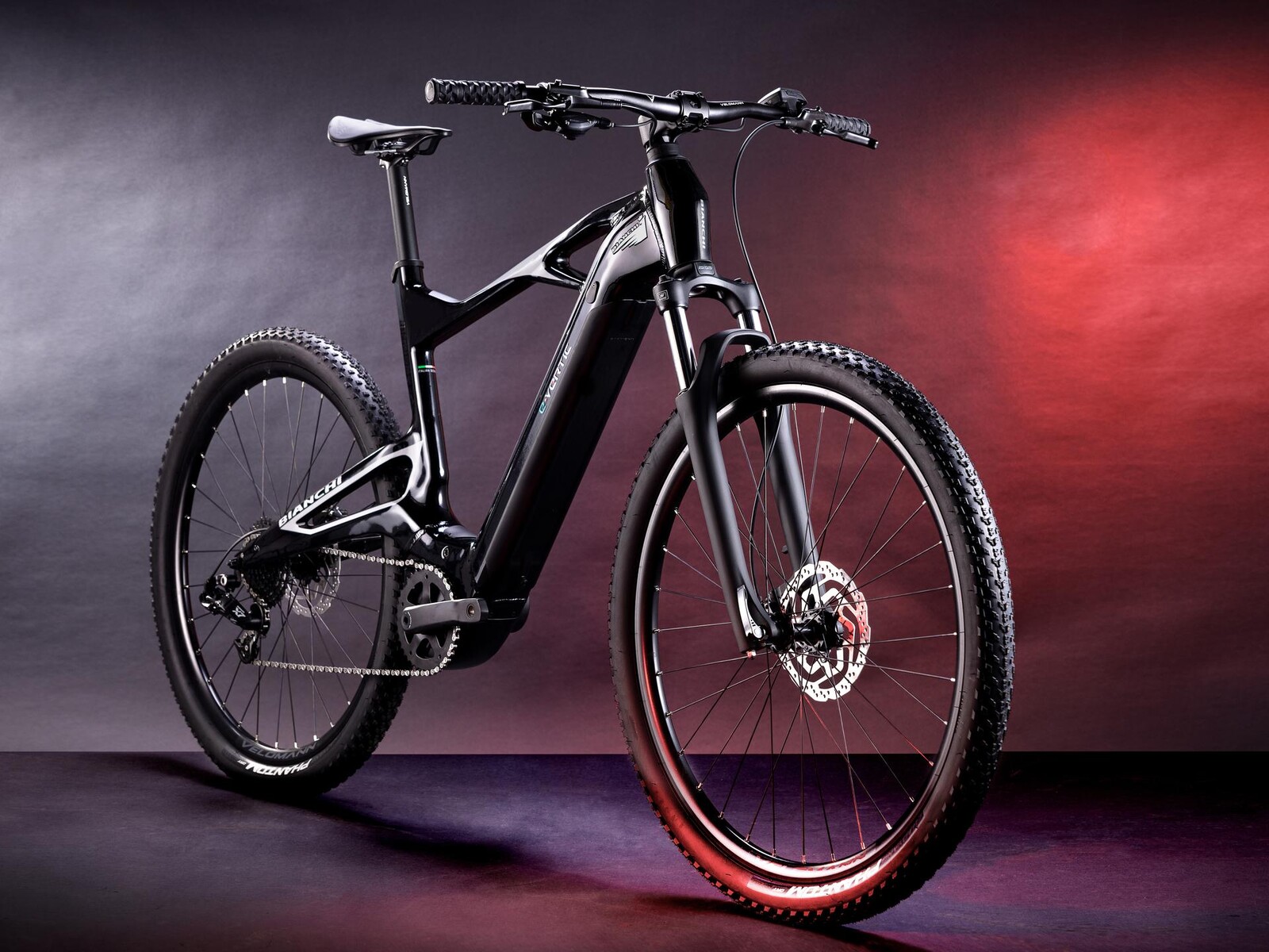 Bianchi e-Vertic: Il leggendario produttore italiano di biciclette ...