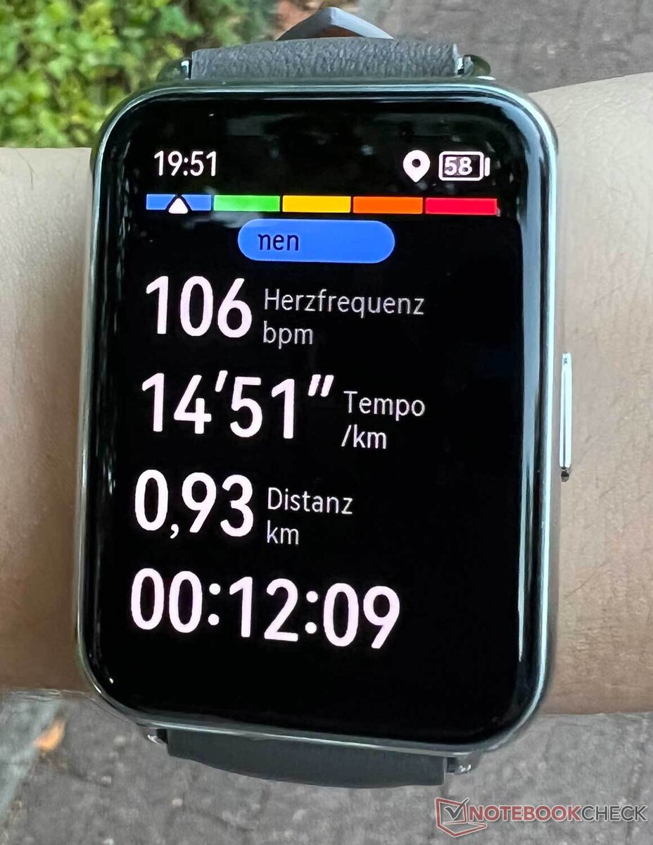 Recensione del Huawei Watch Fit 2: Uno smartwatch sottile, da chic a ...