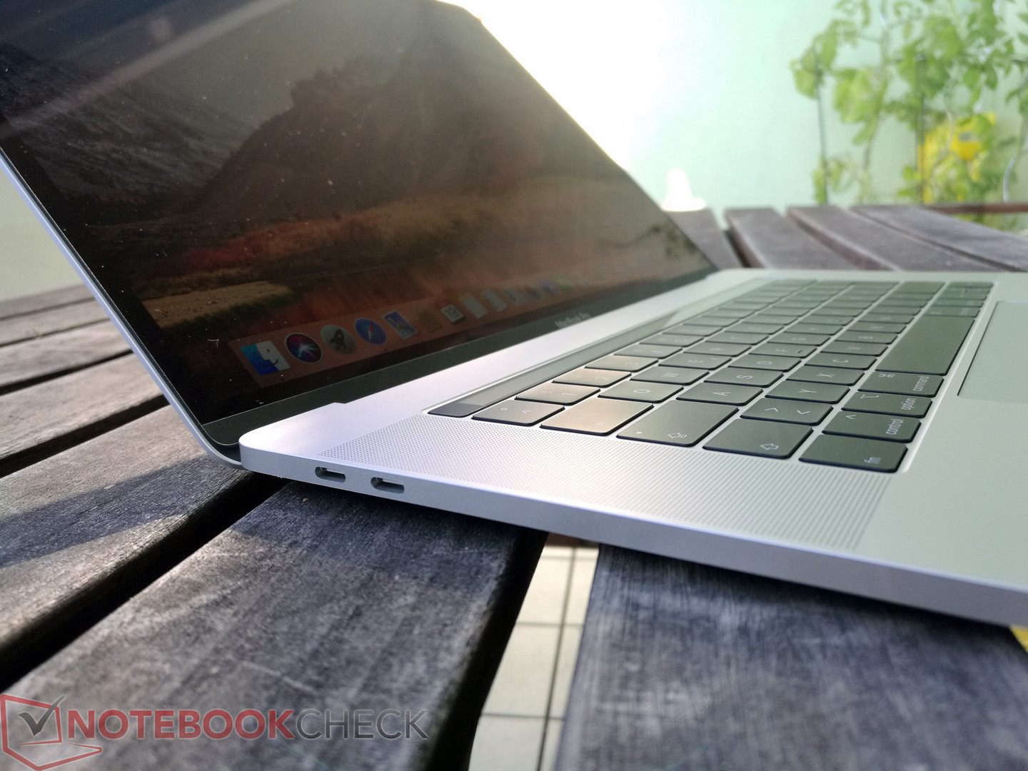 Recensione del Computer Portatile Apple MacBook Pro 15 2018 (2.9 GHz i9 ...