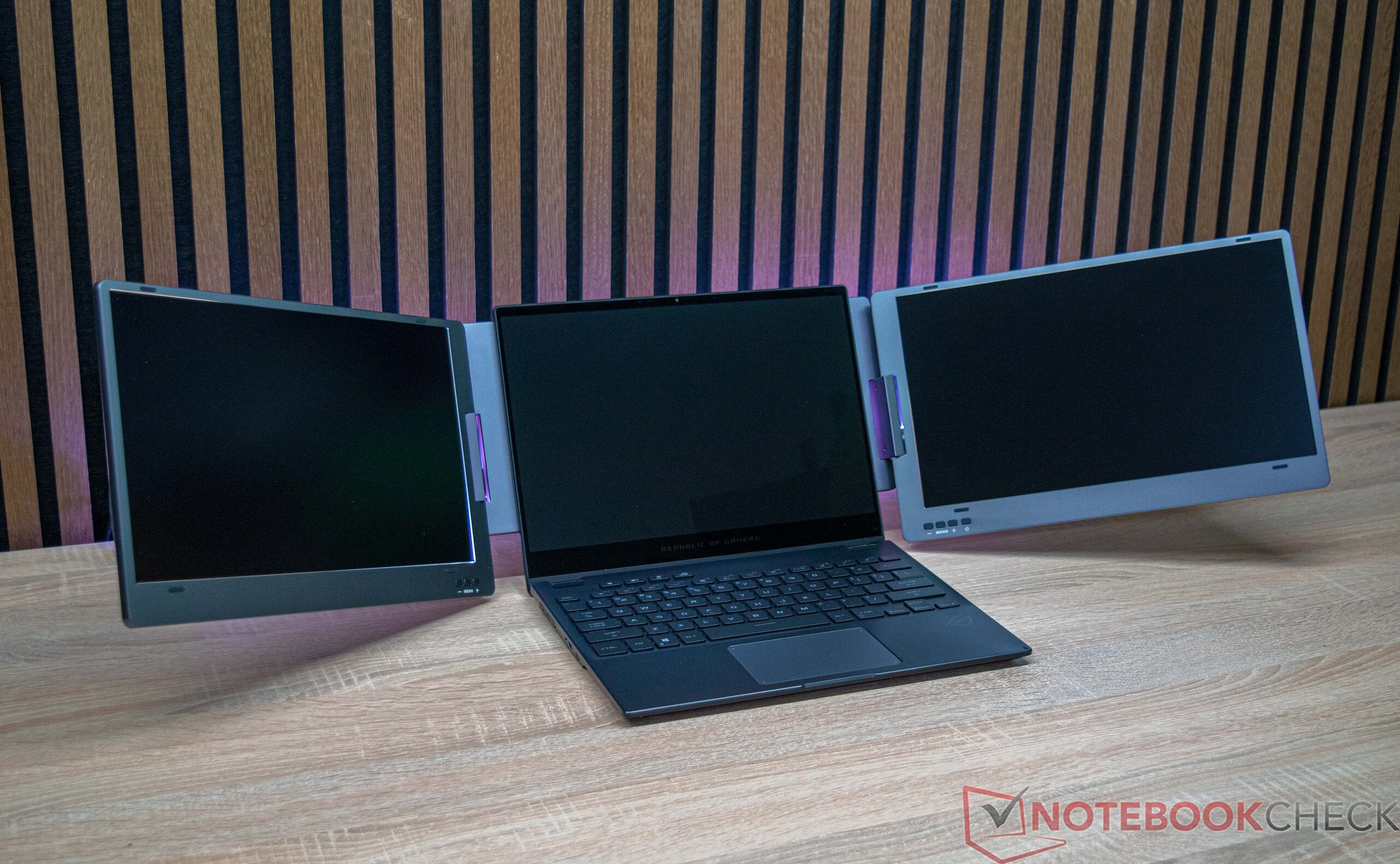 Recensione del doppio monitor KYY X90A: L'estensione del desktop ...