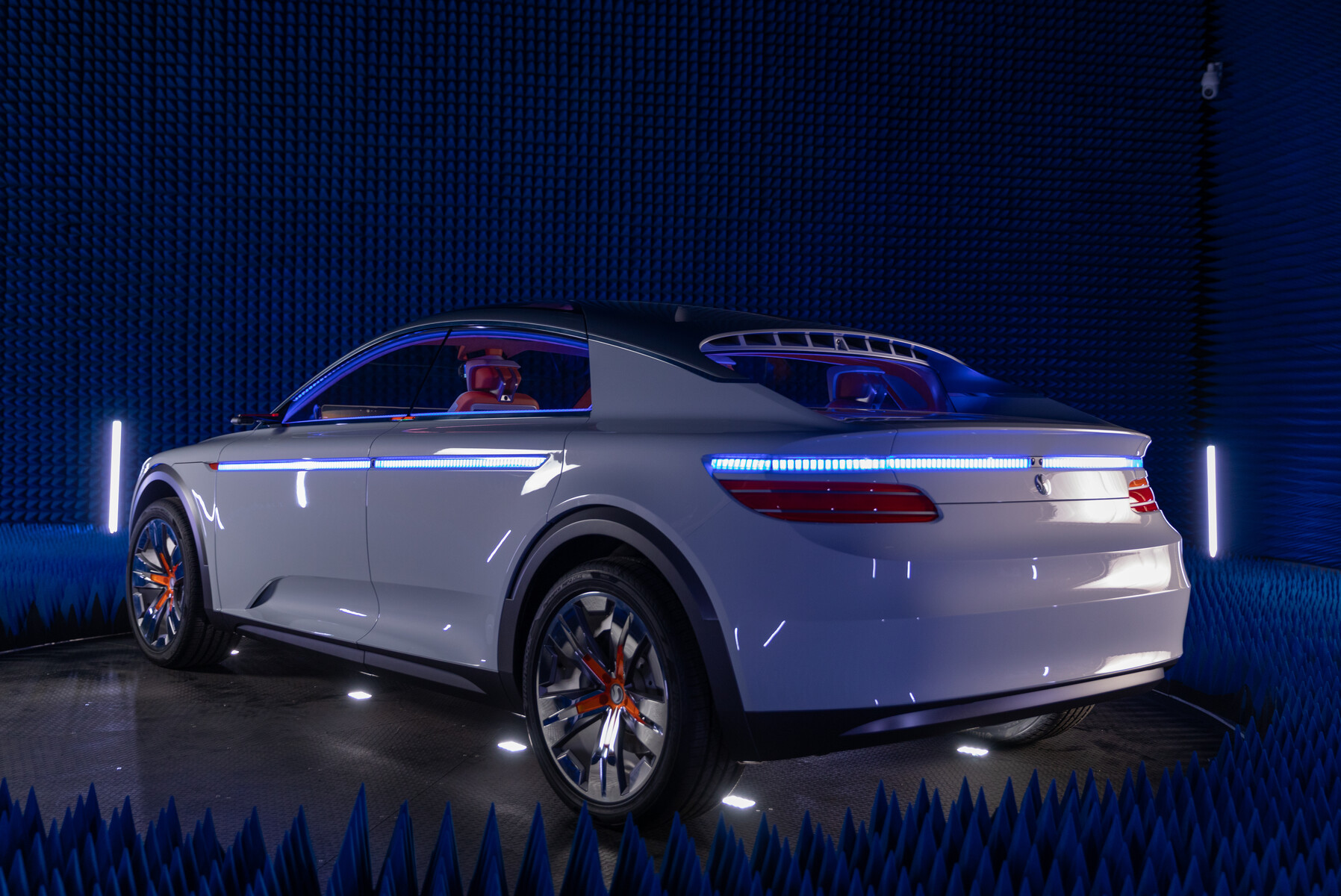 Presentati i SoC Qualcomm Snapdragon Ride Flex per guidare il futuro ...