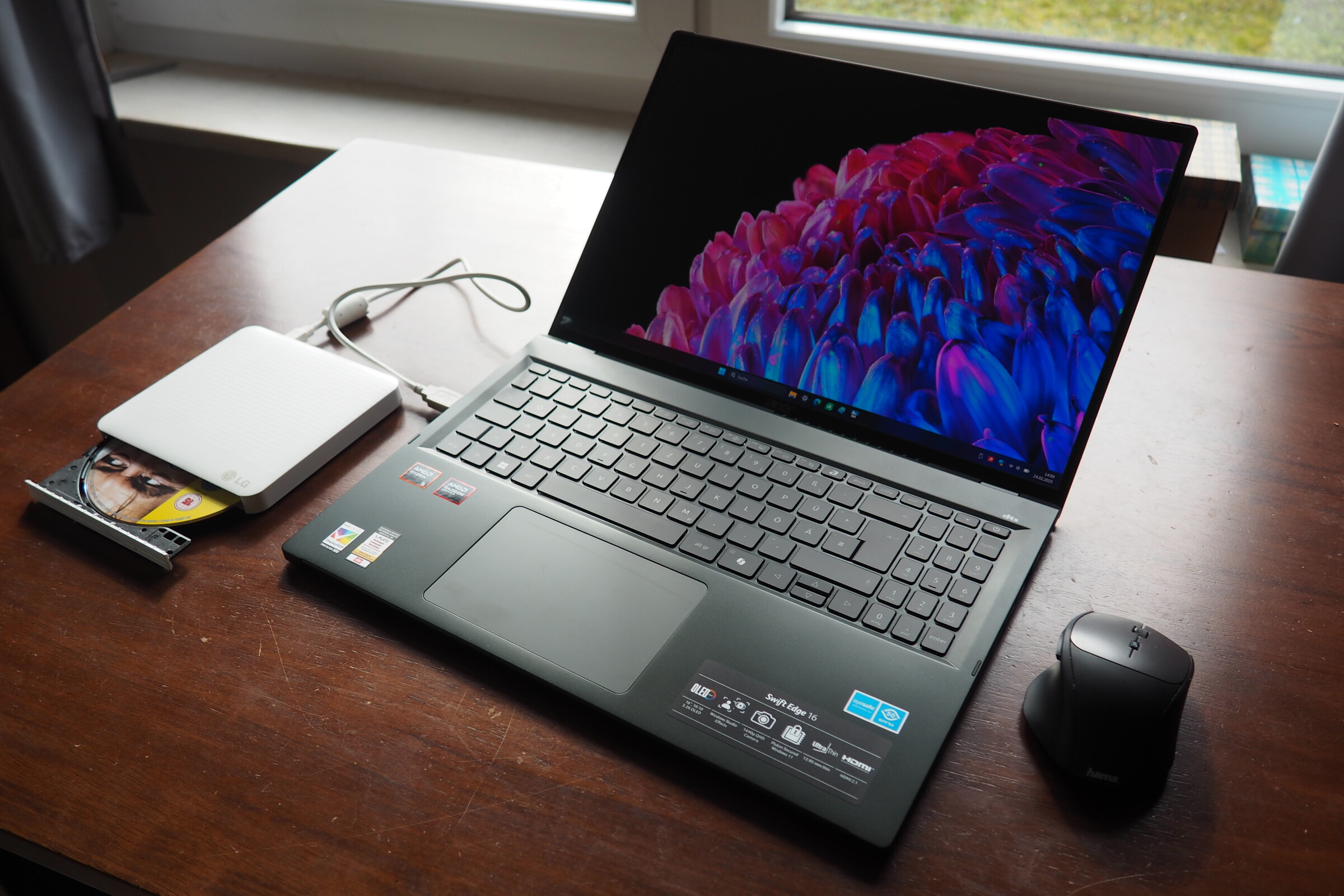 Recensione dell'Acer Swift Edge 16: Un portatile leggero da 16 pollici ...